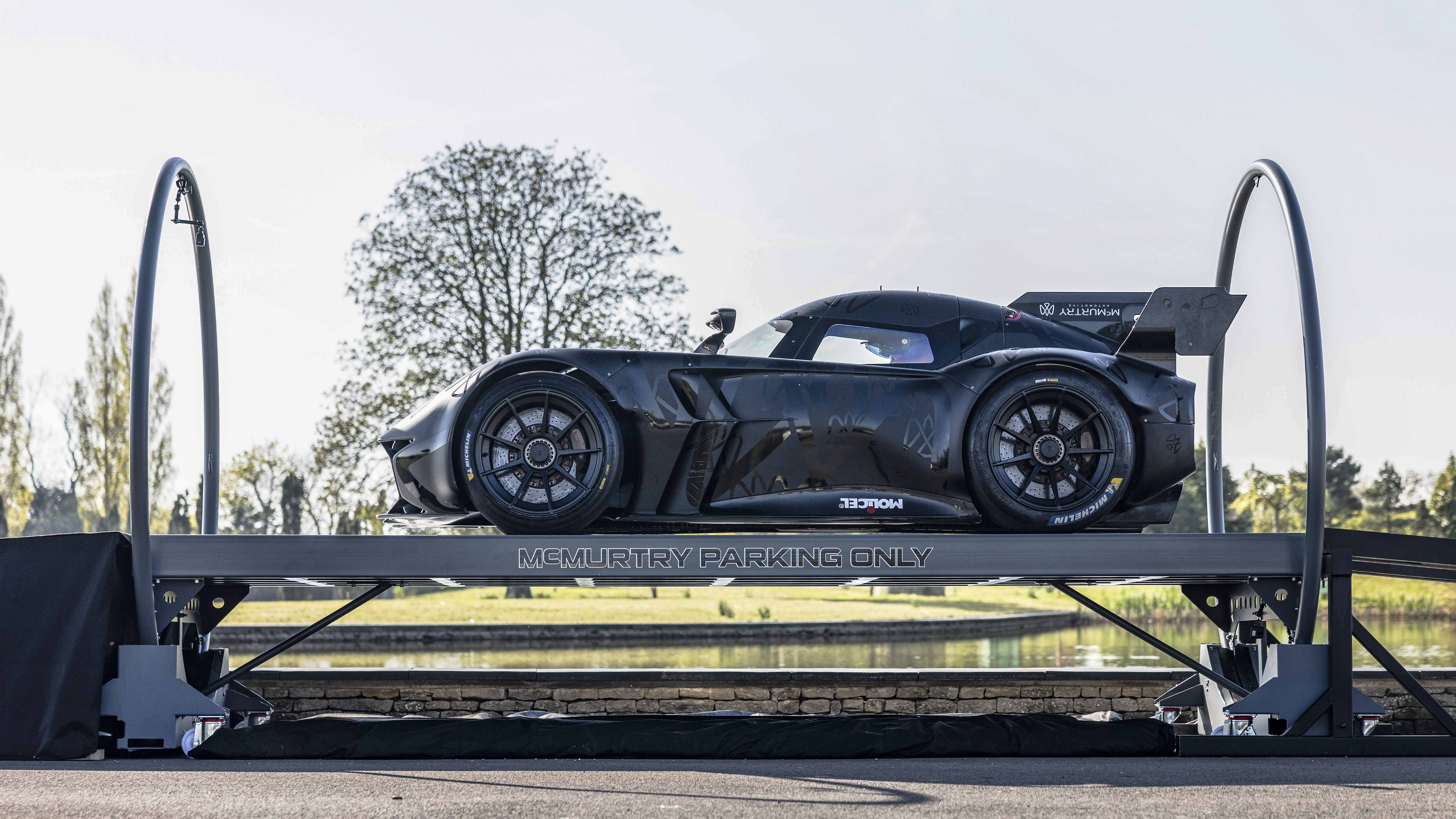 The McMurtry Spéirling is the first car in the world to DRIVE UPSIDE DOWN | Top Gear